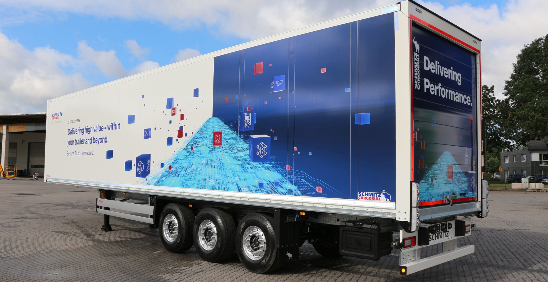 S.BO EXPRESS dry freight semi-trailer for the secure transport of high ...