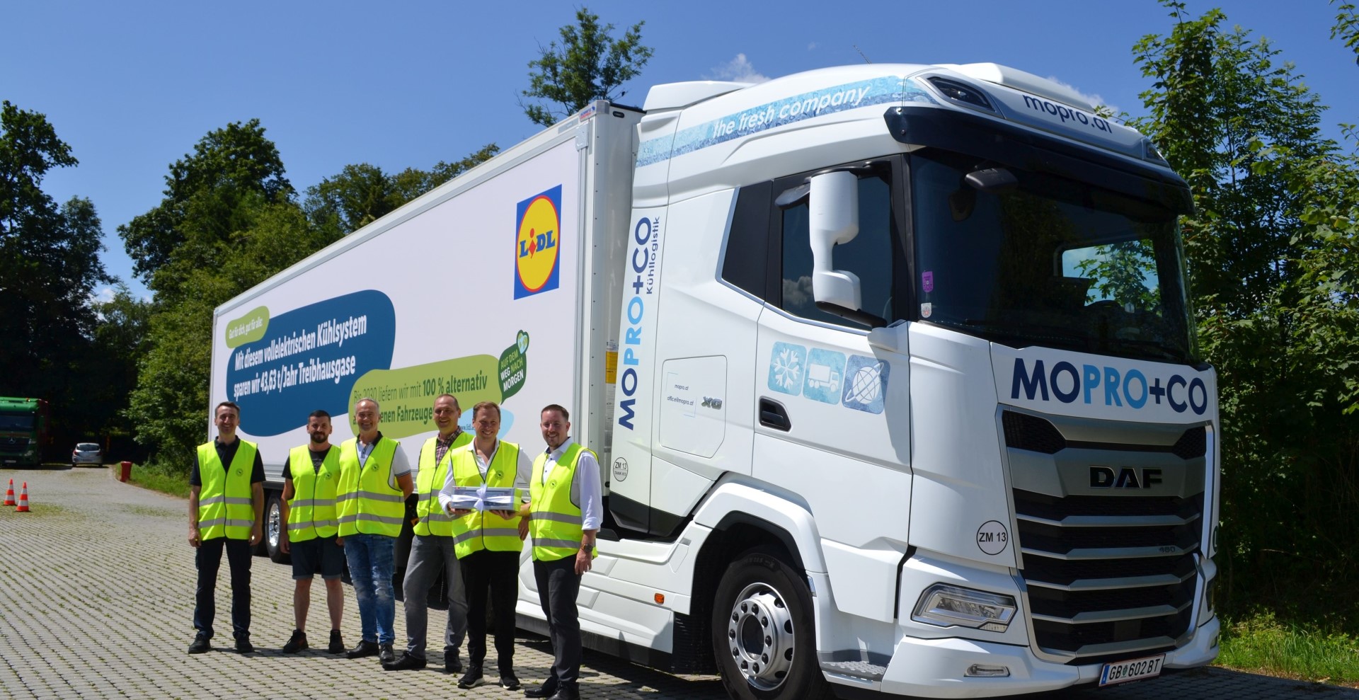 MOPRO+CO Kühllogistik GmbH setzt auf vollelektrischen Kühlkoffer von Schmitz Cargobull