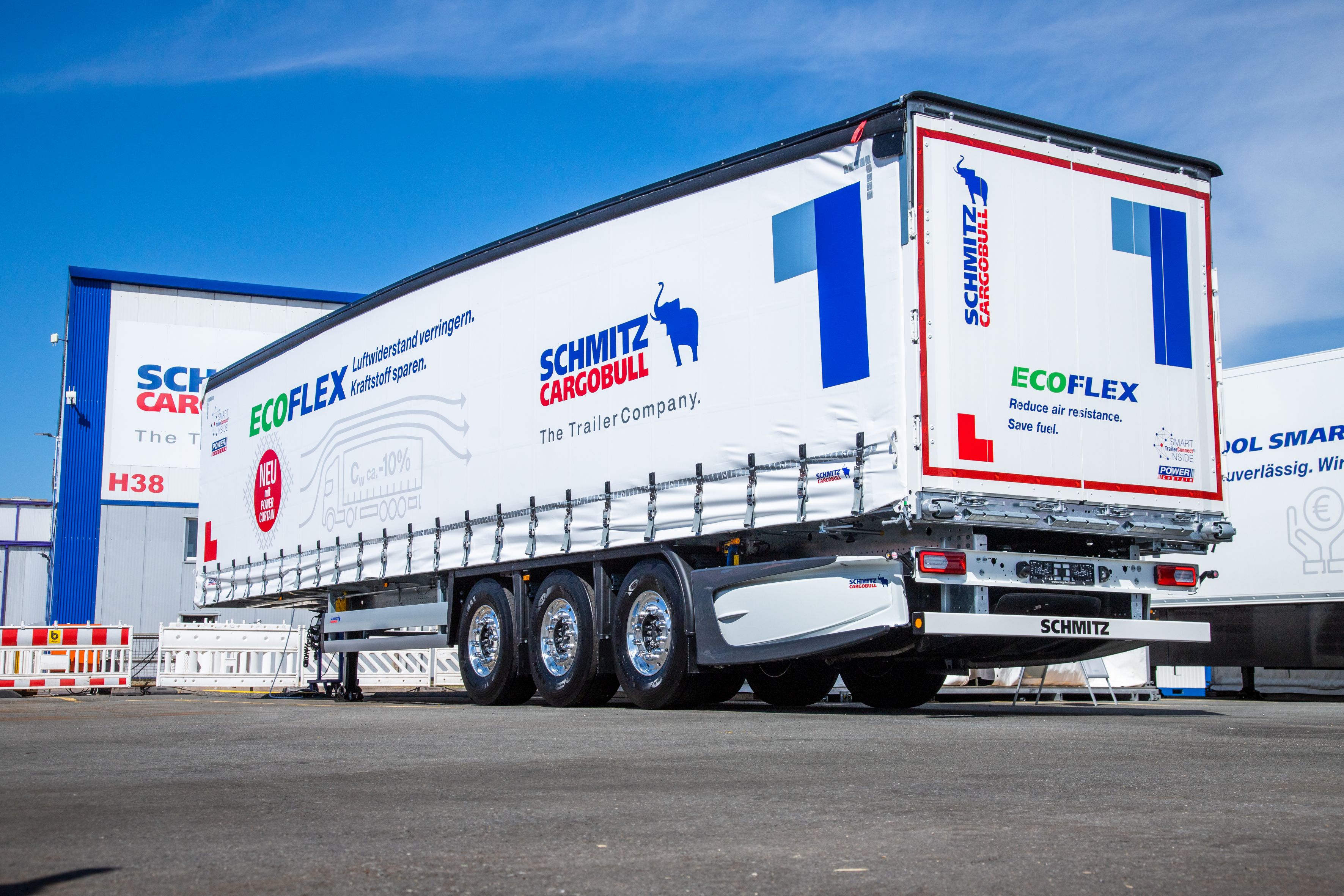 Aerodynamic cargo transport