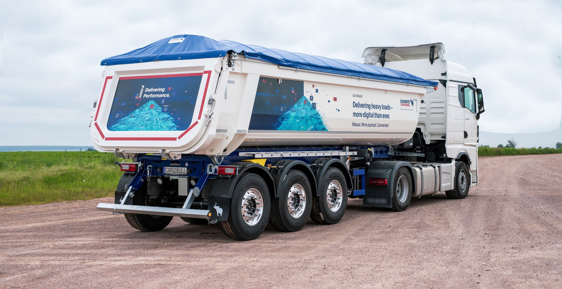 Schmitz Cargobull tipper semi-trailer for even greater payload