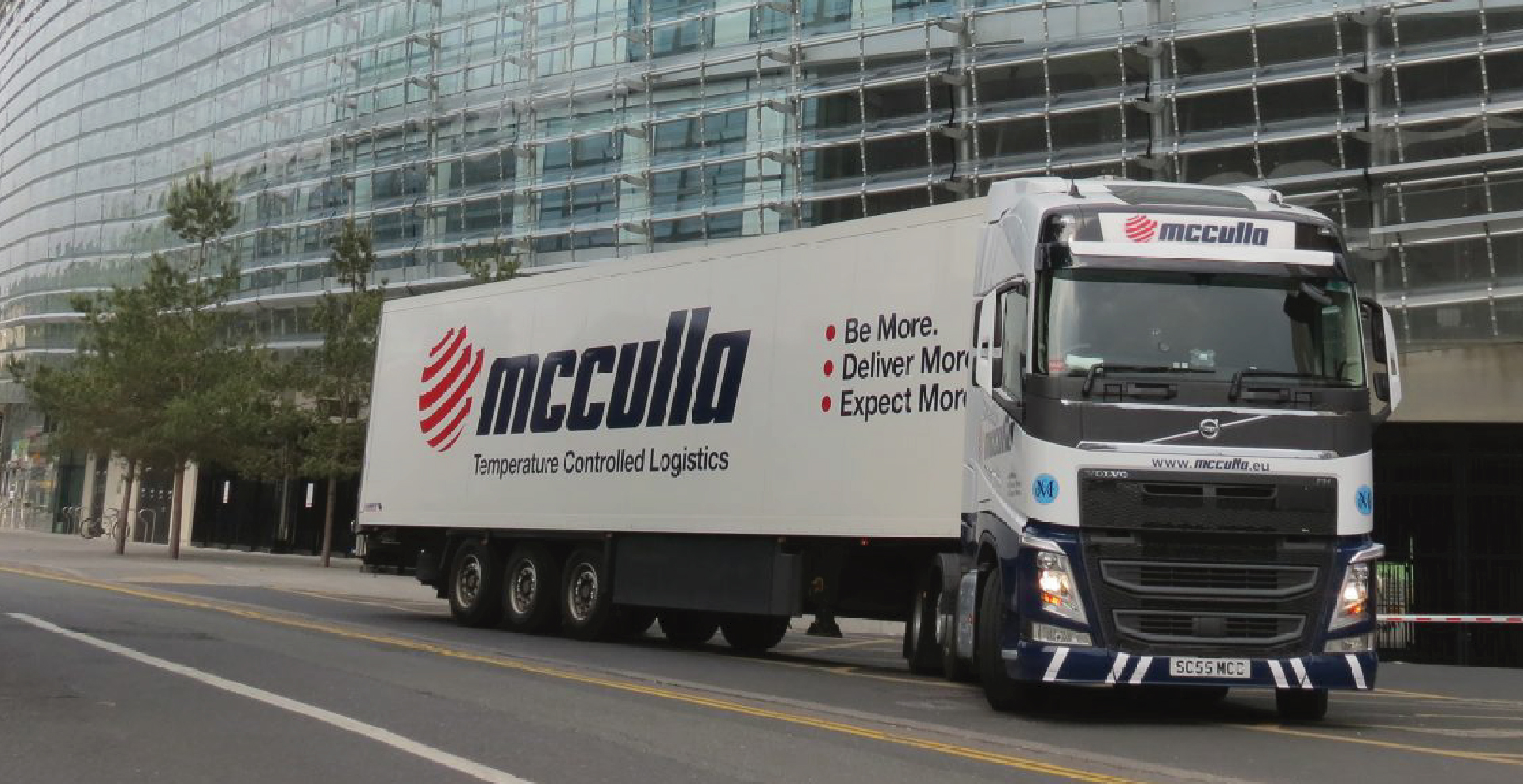 McCulla Ireland takes delivery of 33 new fridge trailers